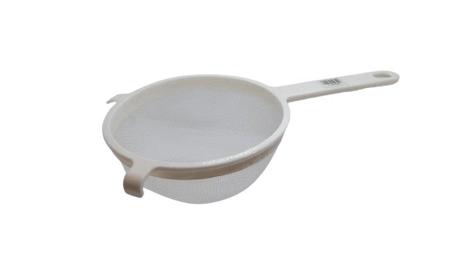 LIFESTYLE 15cm White Plastic Strainer – Home & Beyond